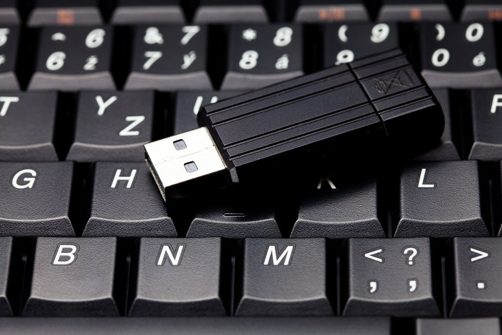 Как создать загрузочную флешку и как установить Windows 7 с флешки ...
